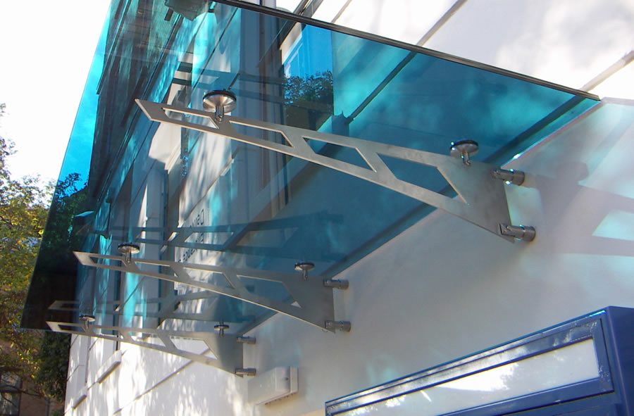 Γυάλινα στέγαστρα – Glass-Experience